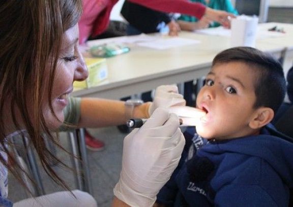 Campaña contra el cáncer bucal: "La encía es el primer alerta ...